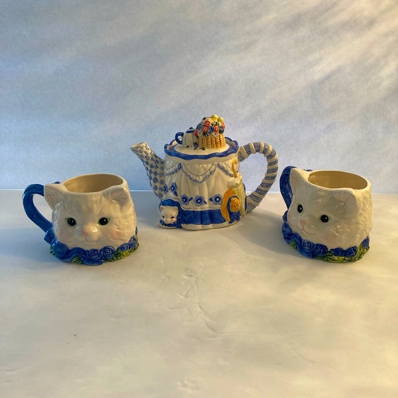 Avon | Kitchen | Teapot Set | Poshmark